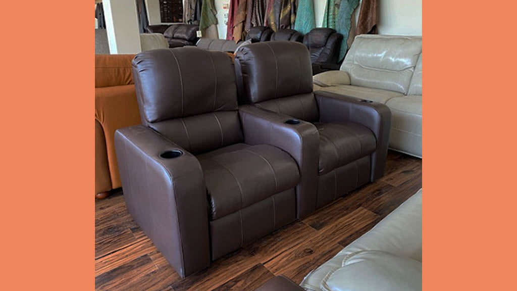 Outlet - Victory Media Chairs – LeatherSofaCo